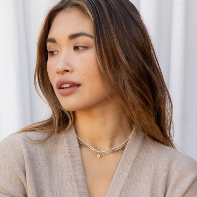 Todo sobre la piedra howlita: propiedades, colores, significado y ...