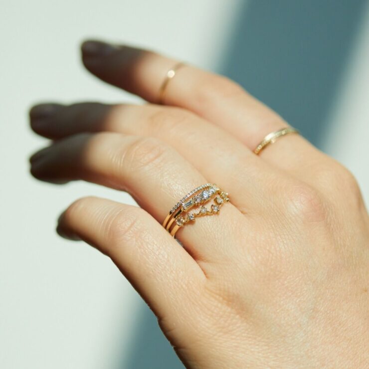 Why and how to build your own stacked wedding rings? With recommended looks